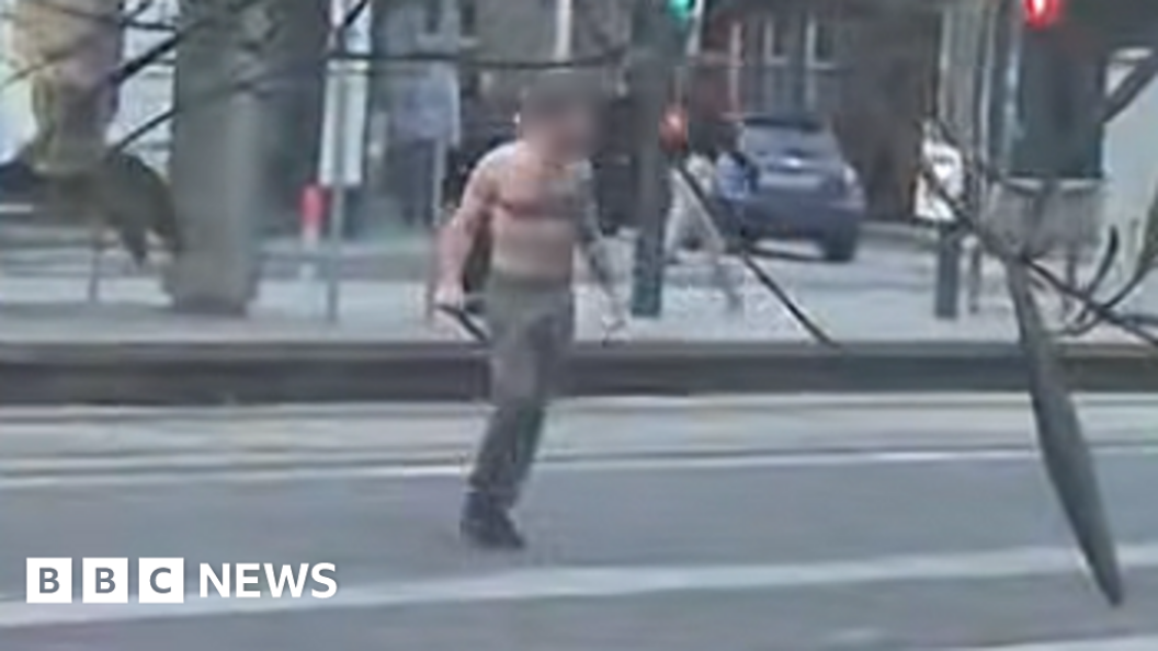 SEPE - Four in hospital after bare-chested man with weapon roams around ...